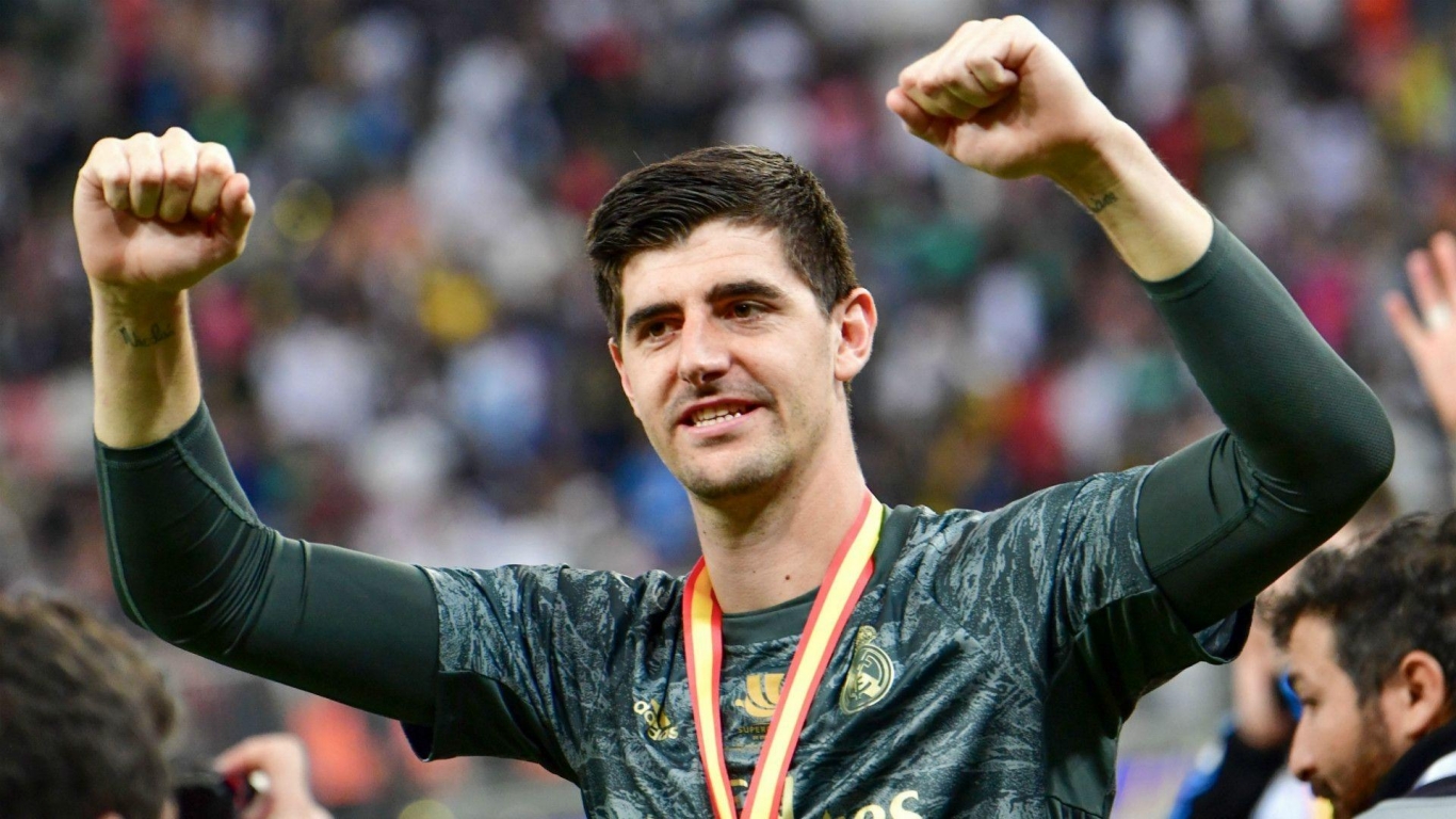 Real Madrid phá vỡ quy tắc vì Courtois