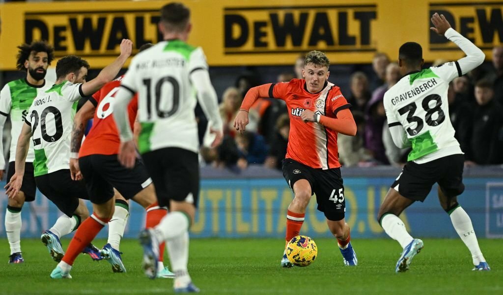 Tham vọng vô địch EPL, Jurgen Klopp được mách nước không thể chuẩn hơn