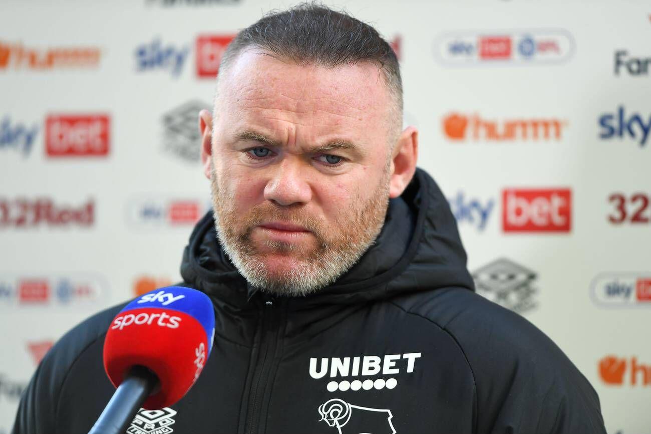 Luke Shaw thể hiện sự khó chịu, khẳng định lòng trung thành với MU