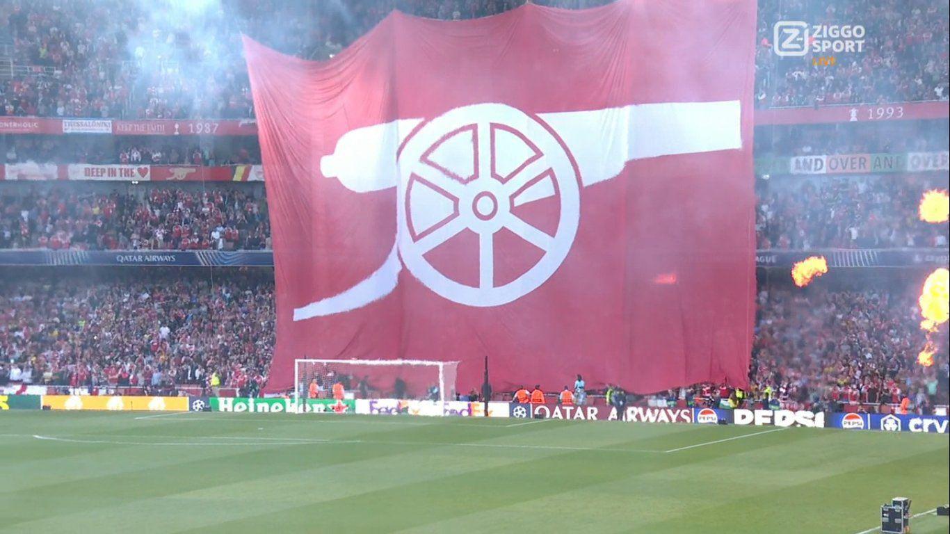 Arsenal trở thành trò cười trên khắp MXH