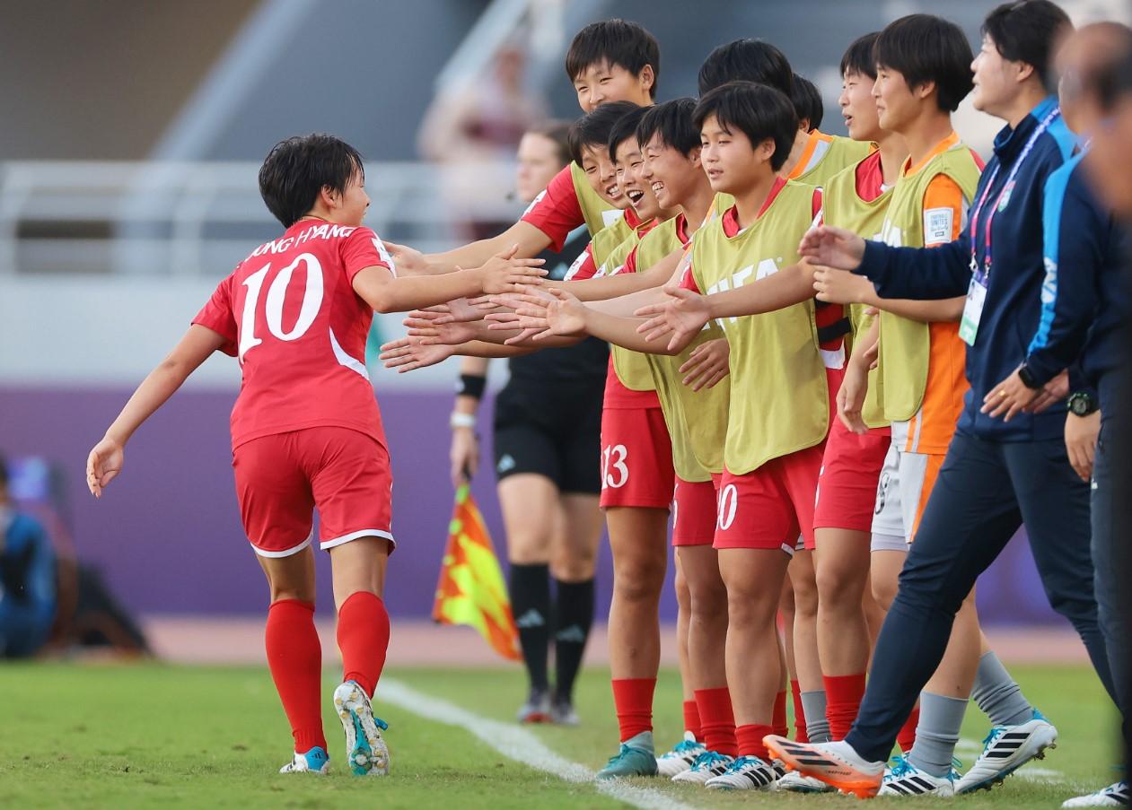 Đánh bại Brazil, Triều Tiên tiến vào chung kết World Cup và lập kỷ lục ...