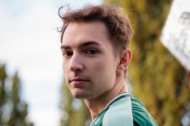 Busio là ai? Tiểu sử Busio - Hiện tượng CKTG 2024