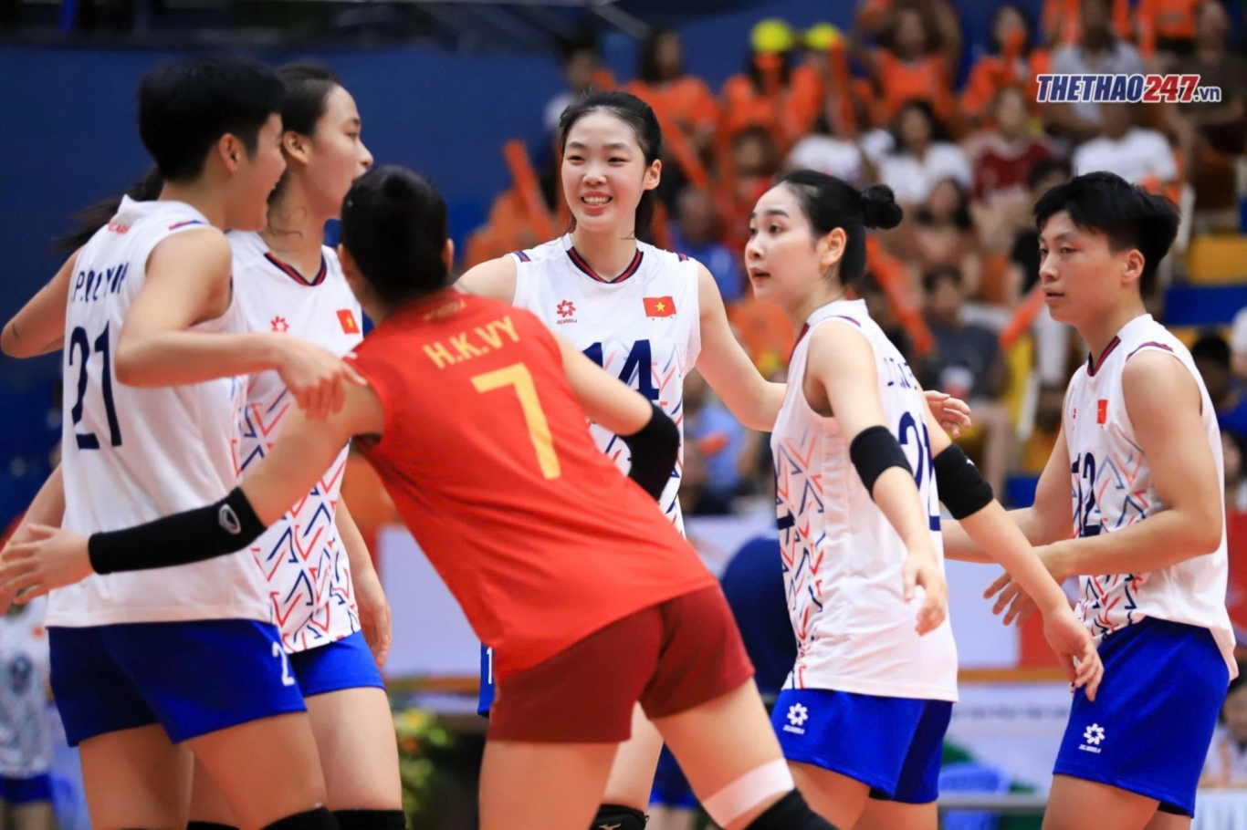Chơi quả cảm, U21 Việt Nam chưa thể tạo bất ngờ trước ĐKVĐ VTV Cup