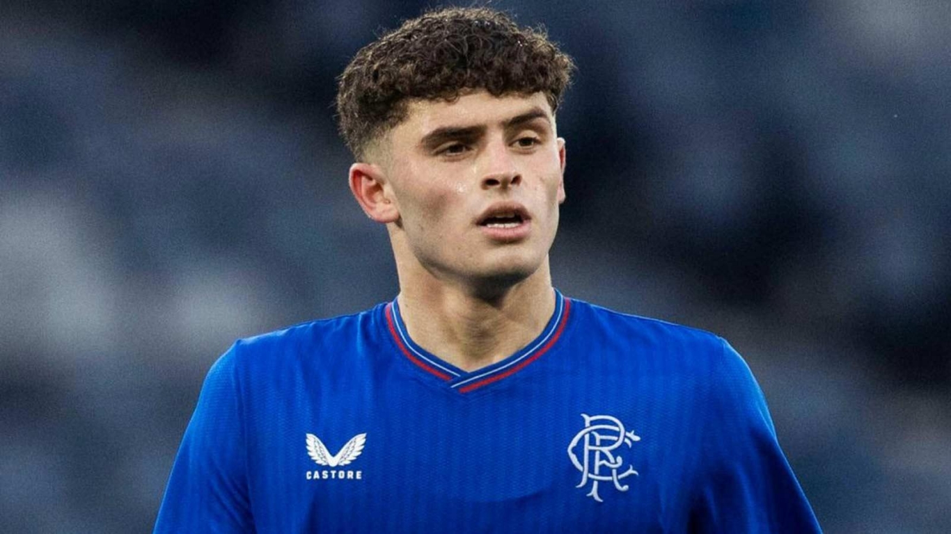 CHÍNH THỨC: Arsenal chiêu mộ thành công thần đồng 'ma tốc độ'