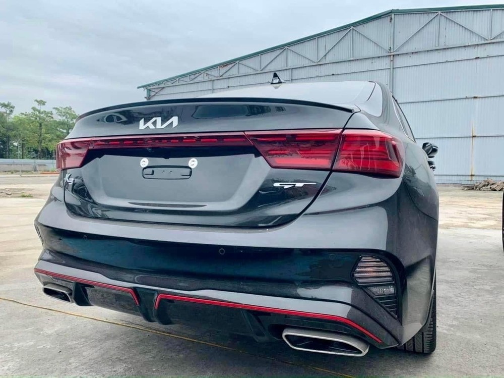 Kia K3 GT 2022 - Phiên bản động cơ tăng áp đã về đại lý, giá từ 759 triệu đồng