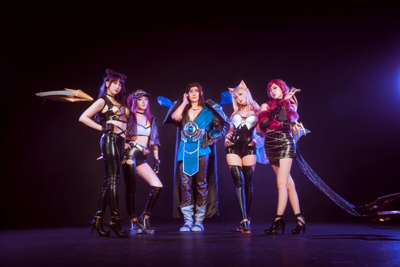 Cosplay nhóm nhạc K/DA, nhưng sao lại có Taric ở đây?