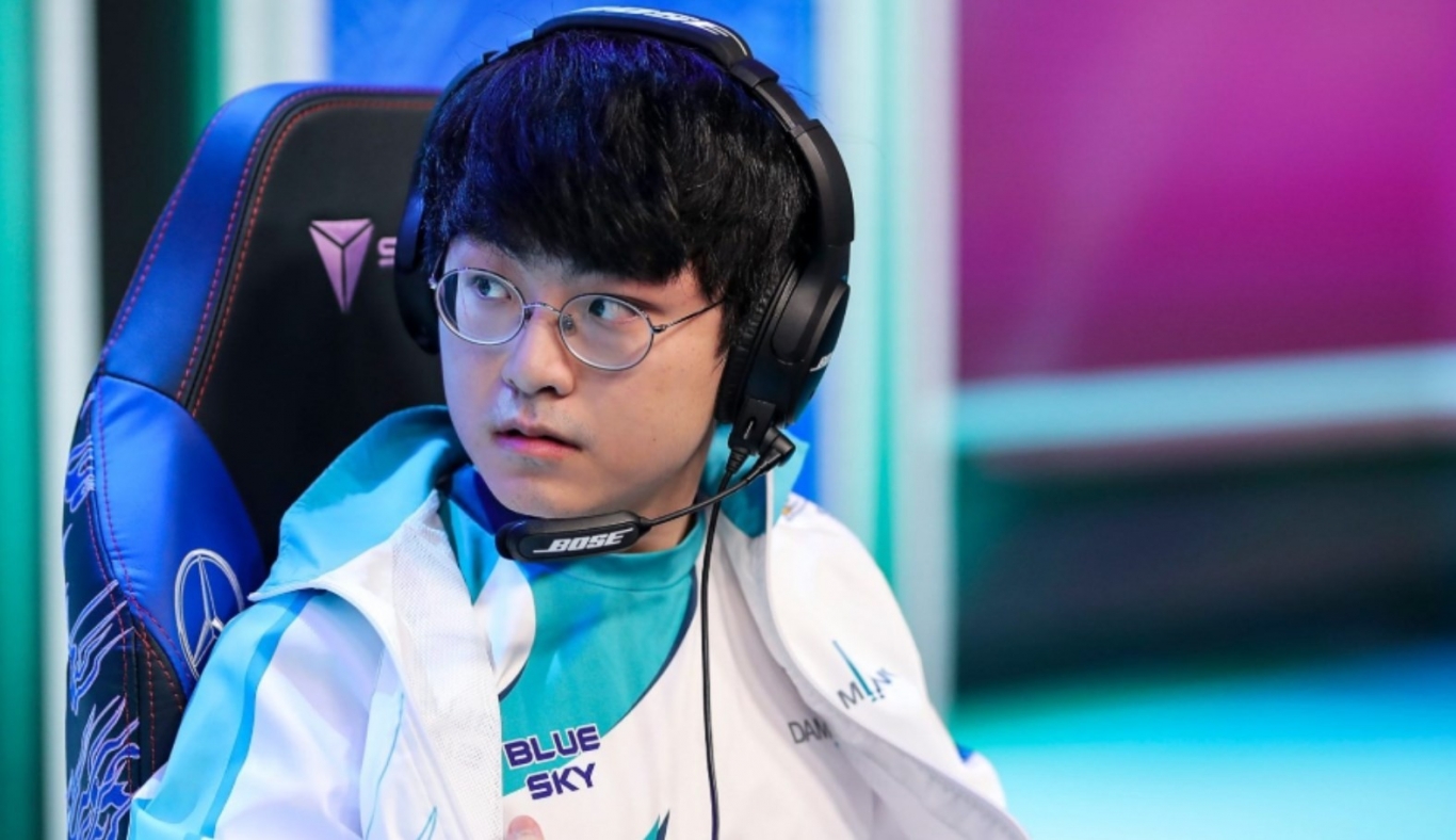 ShowMaker: 'Thua T1 quá nhiều, tôi từng muốn bỏ cuộc'