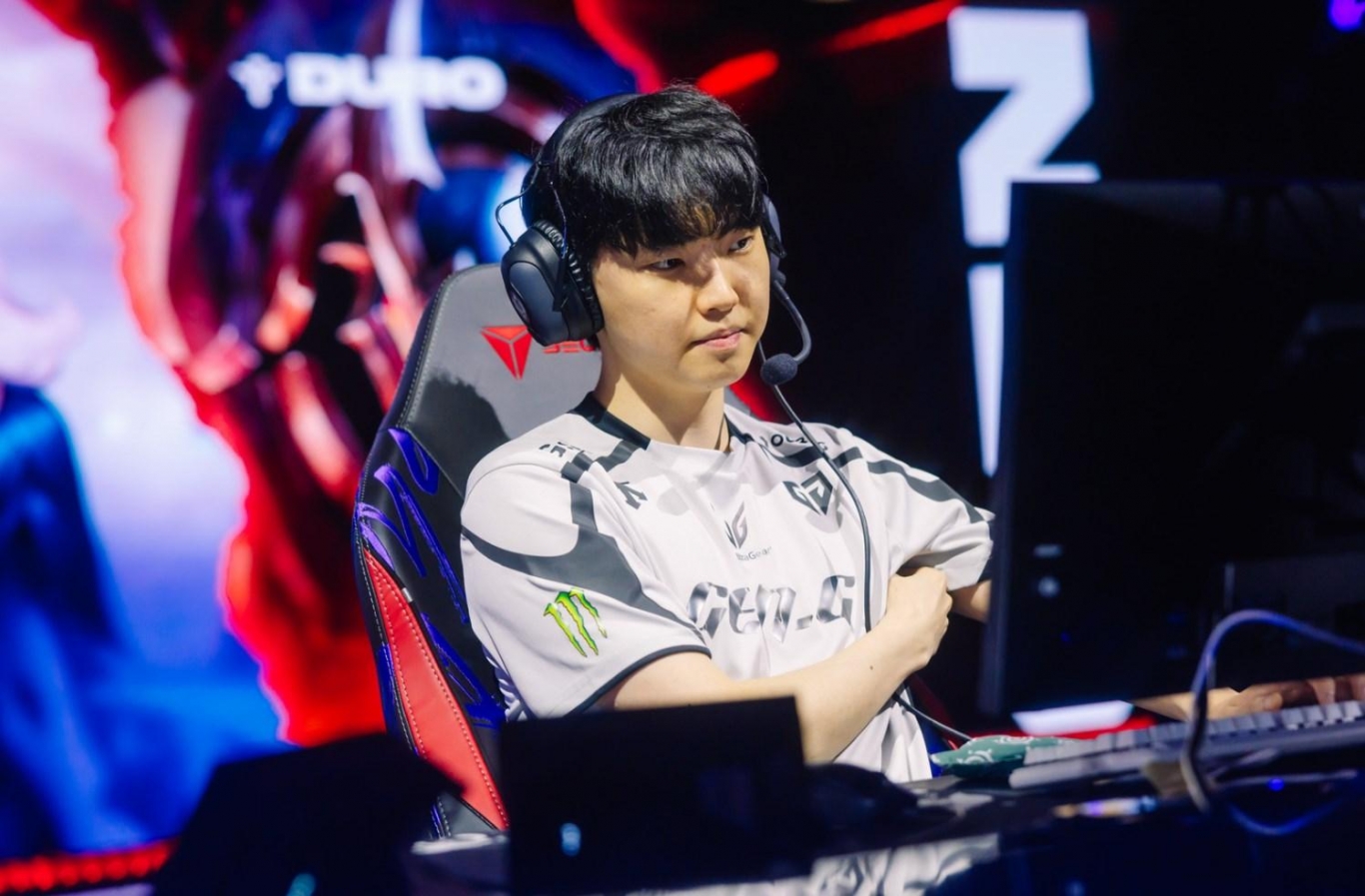 EWC 2025: GEN dập key của T1, Chovy nói gì?