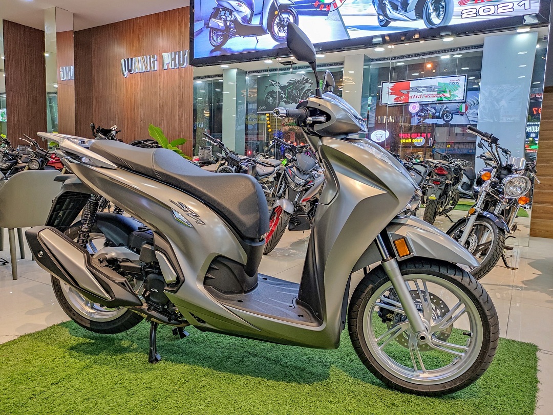 Ảnh thực tế Honda SH 350i vừa về Việt Nam