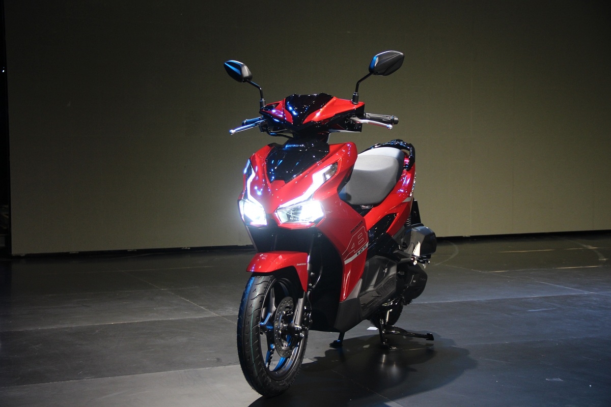Honda Air Blade 2023 chính thức ra mắt: có bản 160cc, giá từ 42,09 ...