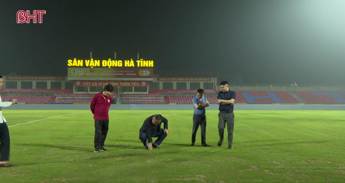 Sân Hà Tĩnh 'thay da đổi thịt', VPF cấp phép trở lại