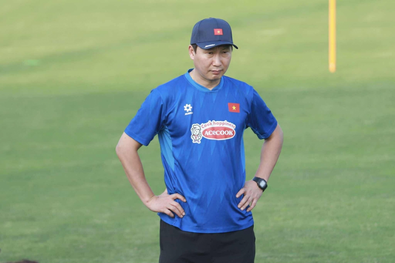 HLV Kim Sang Sik sẵn sàng trao cơ hội cho sao Việt kiều đẳng cấp Châu Âu