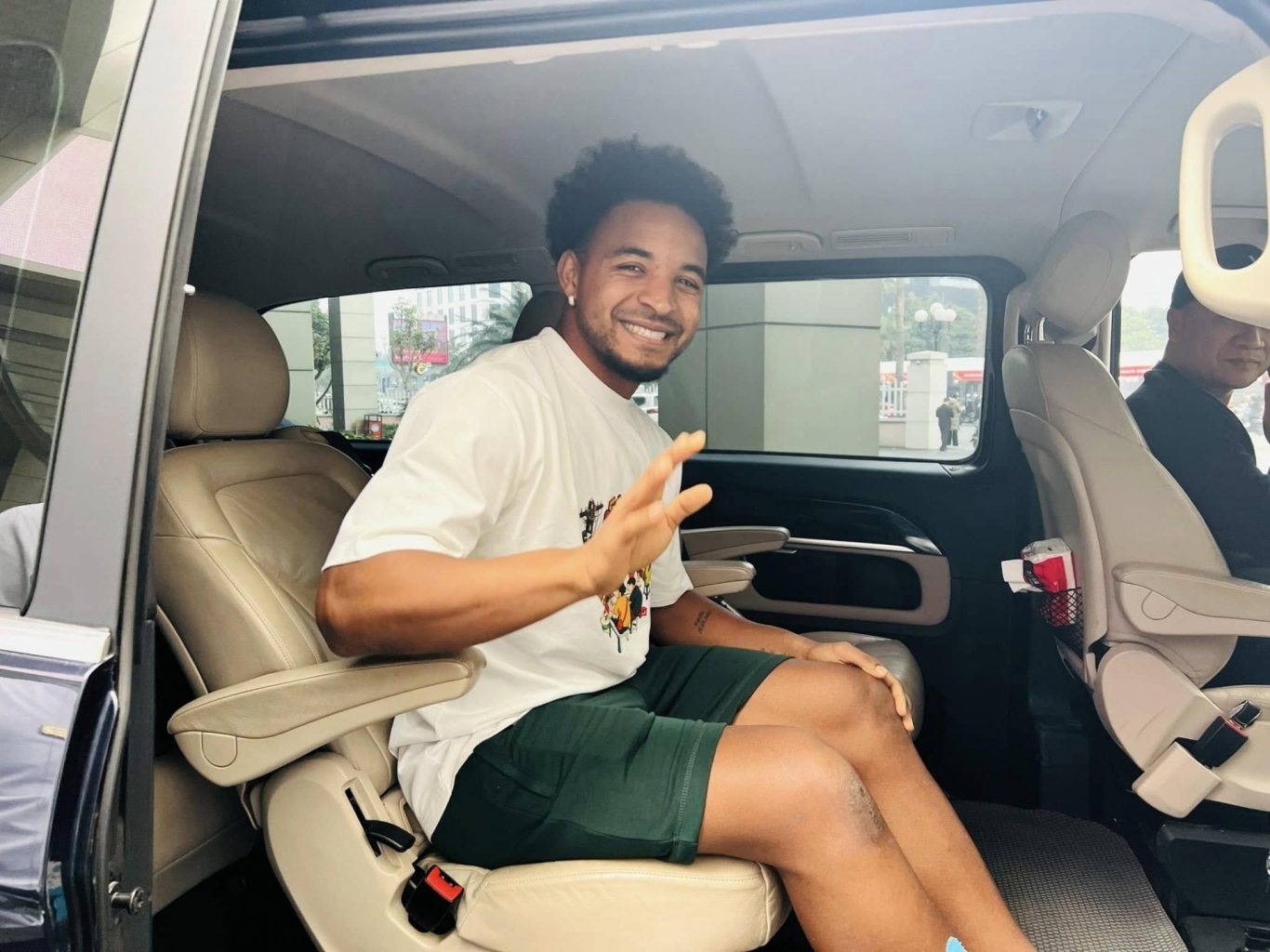 CLB Nam Định mua tiền đạo Brazil xịn thay Xuân Son