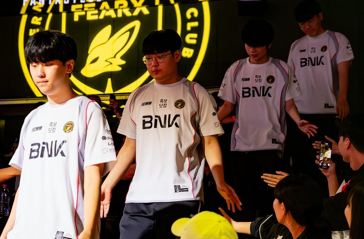 Lịch thi đấu LMHT hôm nay - 17/9: DK vs BFX