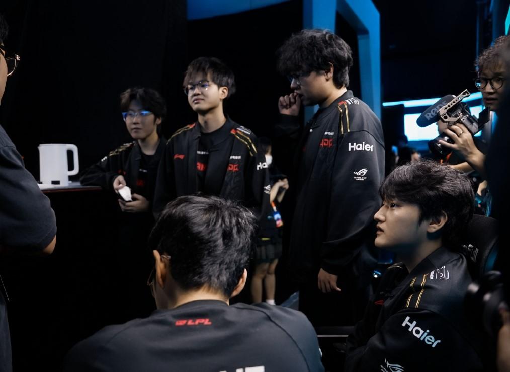 JDG thảm bại trước DK trong trận mở màn ASI 2025