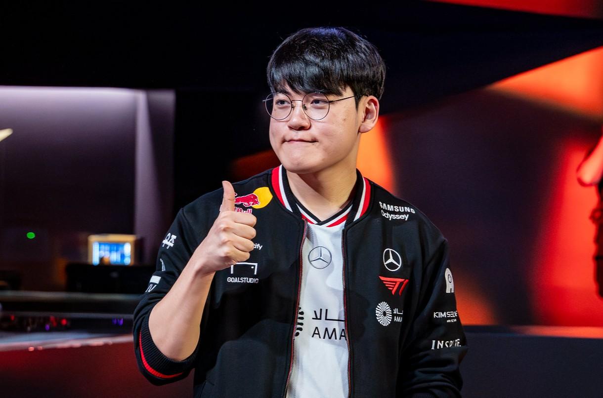 T1 Gumayusi tung đòn 'nhẹ và mà cực thấm' đáp trả Chovy