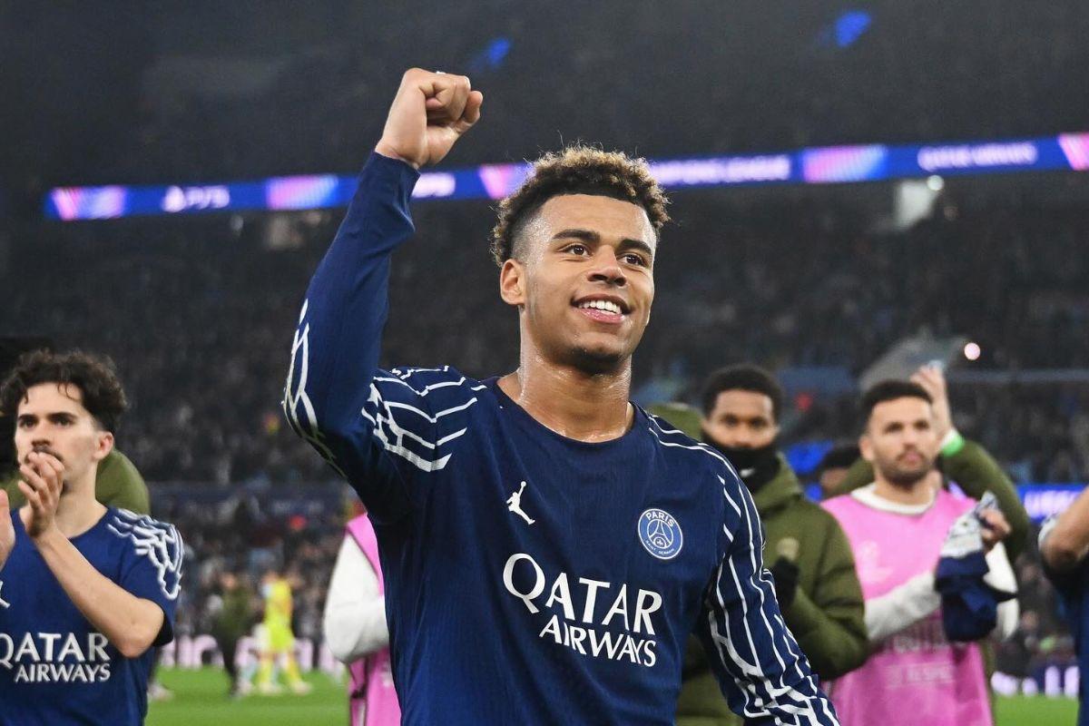 Ruud Gullit chỉ ra ngôi sao PSG có thể cạnh tranh QBV với Yamal