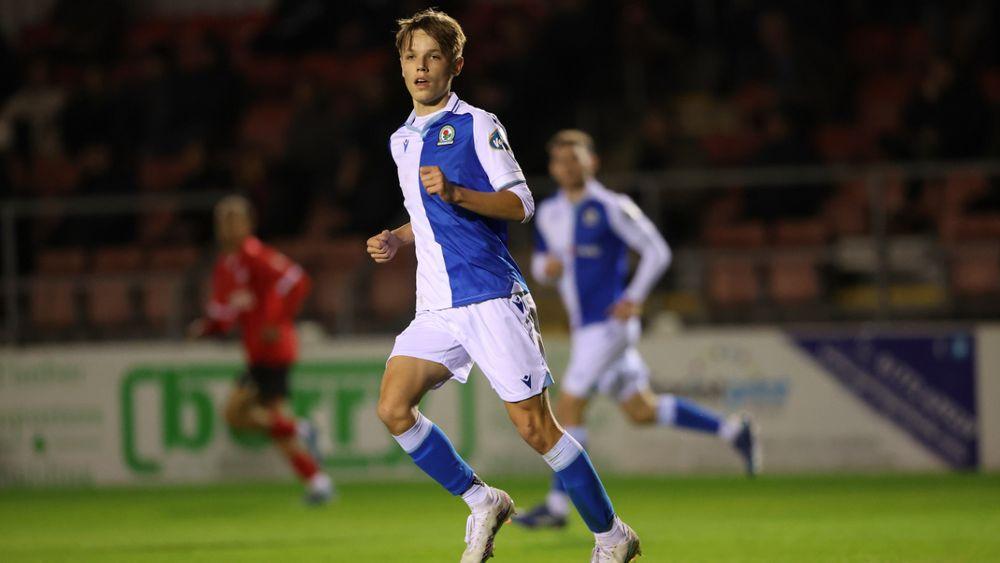 Arsenal dẫn đầu thương vụ chiêu mộ 'viên ngọc quý' nước Anh