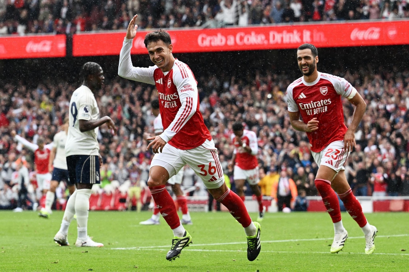 Zubimendi và màn trình diễn đỉnh cao trước Nottingham Forest