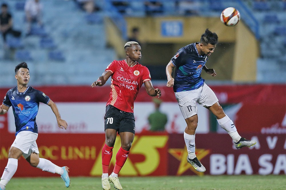 Bình Định vs CAHN: Quyết giành Á quân