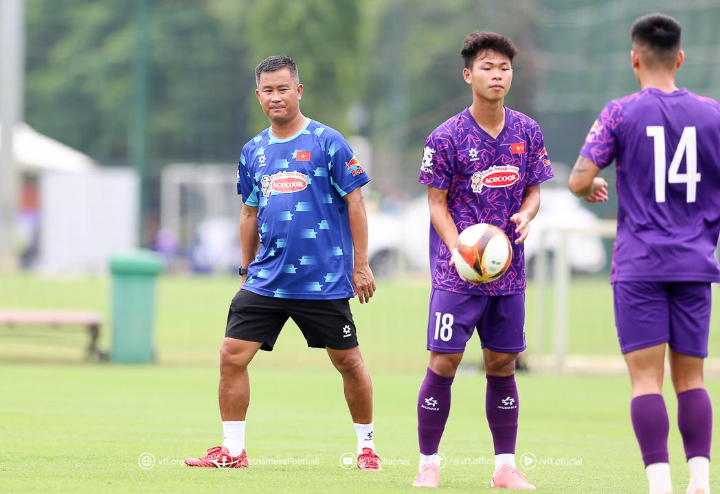 2 cầu thủ Việt kiều được triệu tập lên tuyển U22 Việt Nam