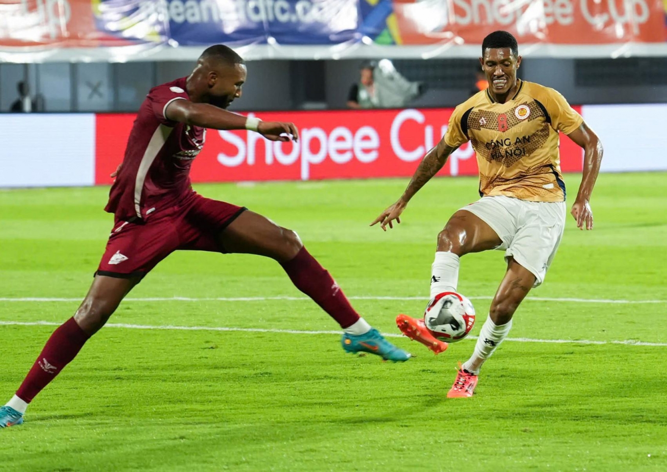 CAHN vs PSM Makassar: Định đoạt vé vào chung kết