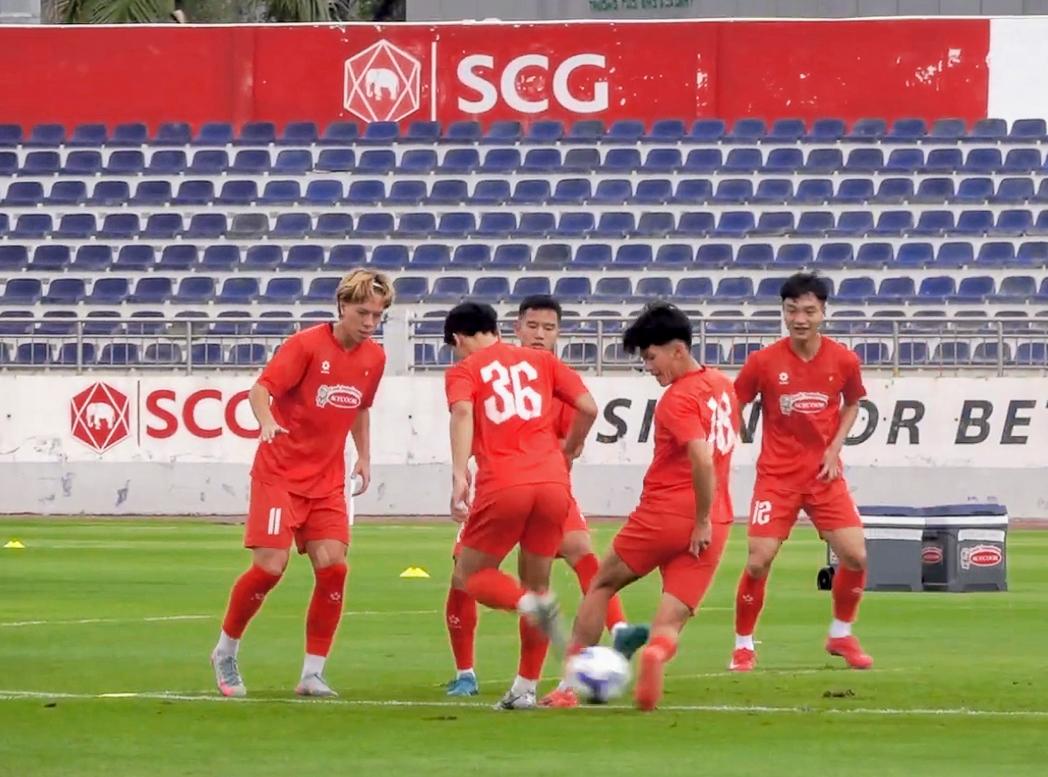 U22 Việt Nam vắng hàng loạt cầu thủ ở buổi tập đầu tiên