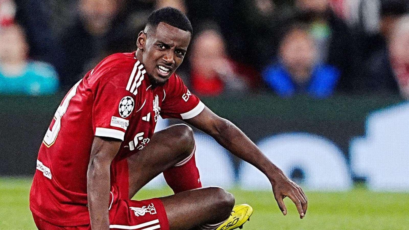 Vừa đến nửa năm, bom tấn kỷ lục của Liverpool sắp bị 'đào thải'