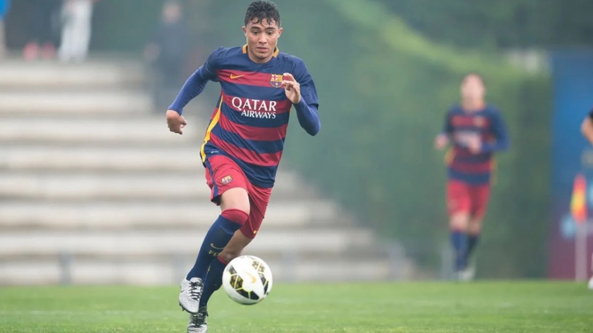 Sang Việt Nam thi đấu, cựu sao U19 Barca liên tục lập công