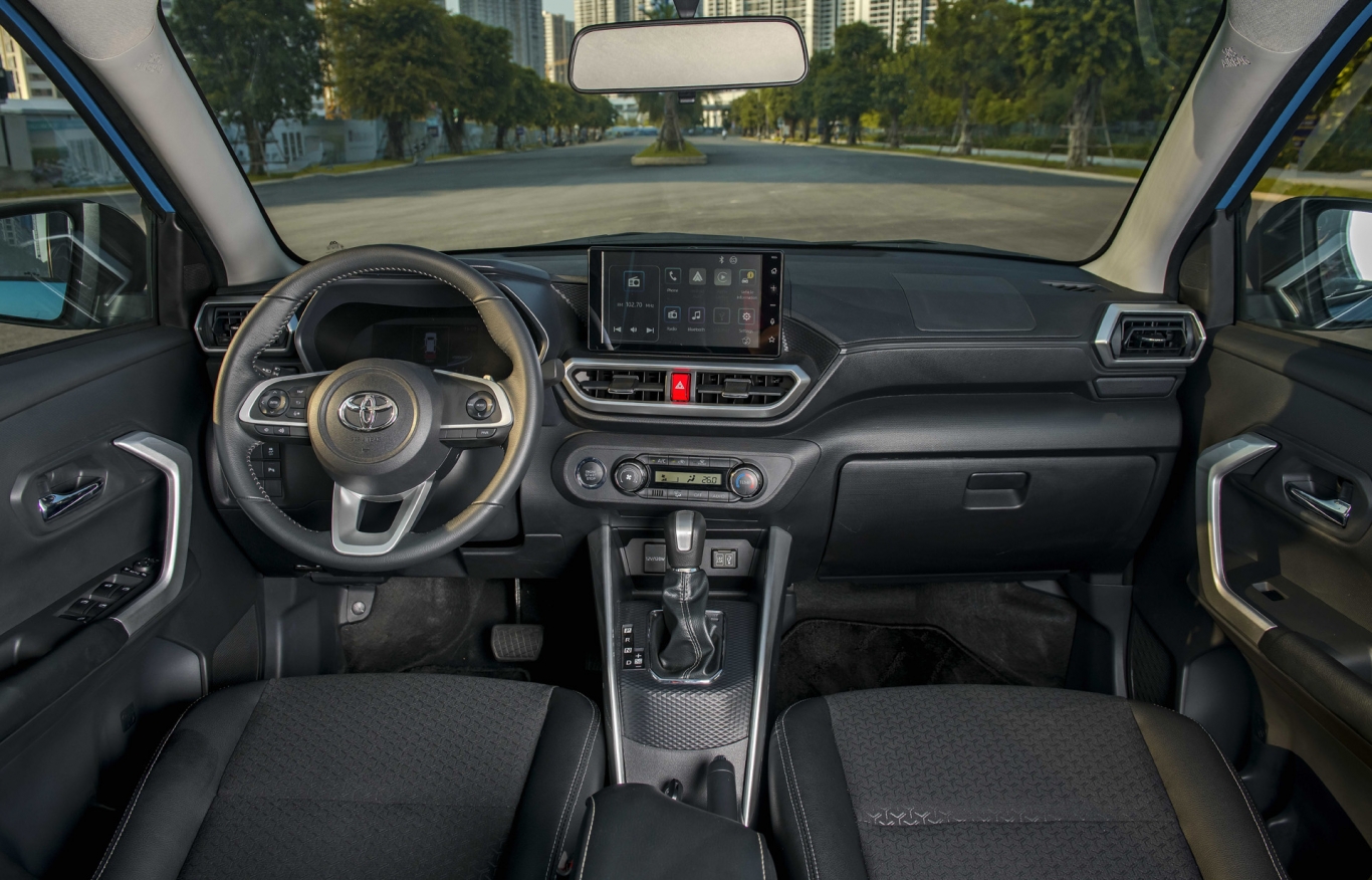 Toyota Raize giảm giá sâu khó tin, gia tăng sức ép lên Kia Sonet