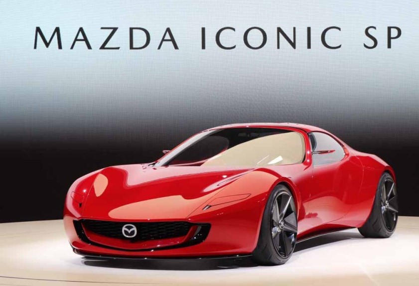 Mazda vén màn mẫu xe thể thao hai cửa sử dụng động cơ xoay đình đám