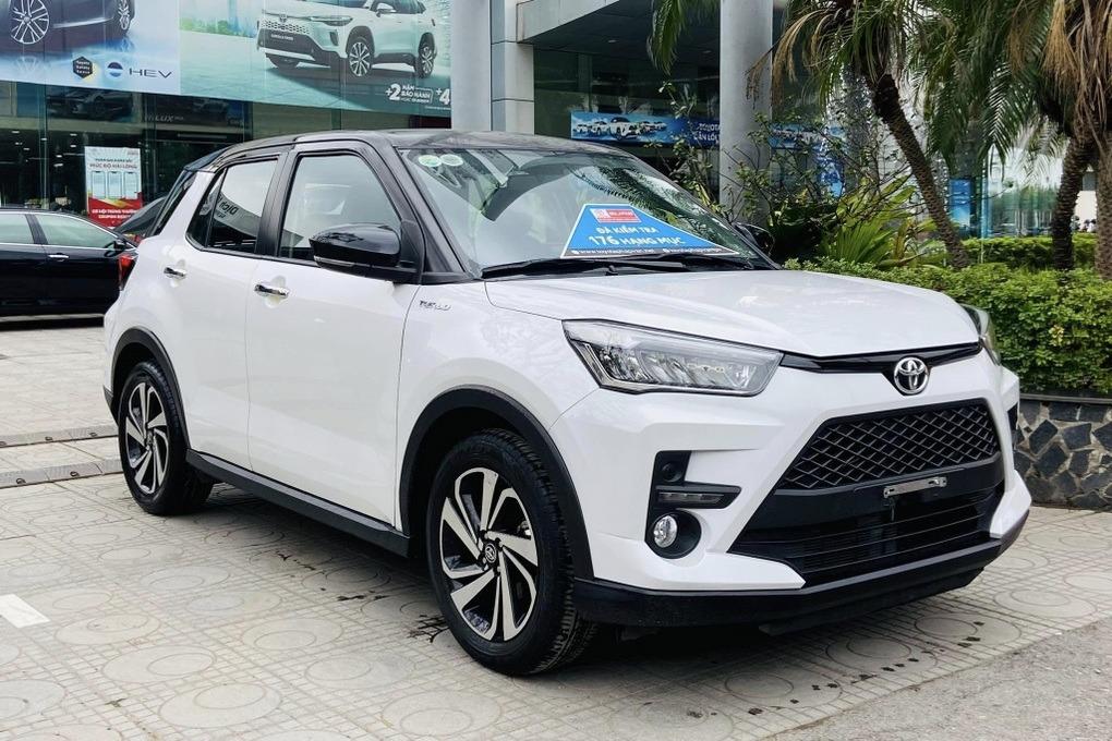Toyota Raize chính thức tăng giá tại Việt Nam, không còn là SUV hạng A ...