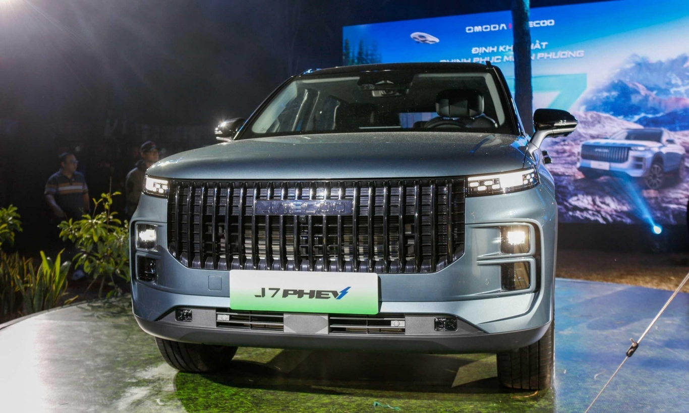 Jaecoo J7 PHEV bất ngờ giảm giá, tăng sức cạnh tranh với đối thủ đồng hương BYD Sealion 6
