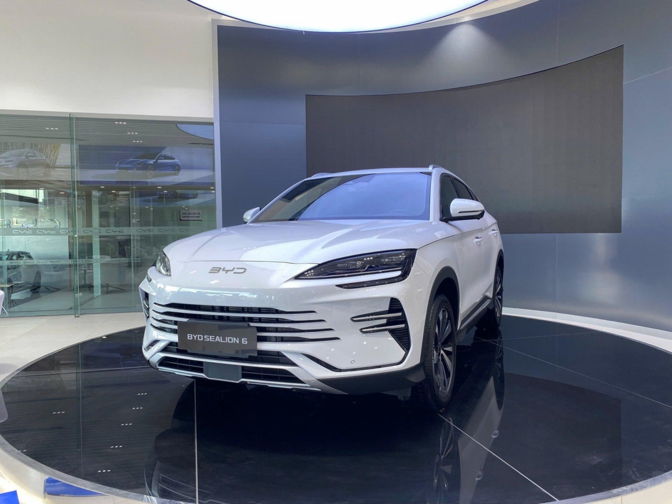 So găng BYD Sealion 6 và Jaecoo J7 PHEV: Chênh 20 triệu đồng, lựa chọn nào phù hợp cho người ...