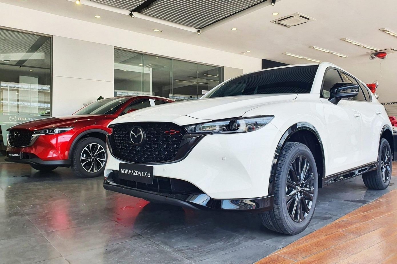 Mazda CX-5 gần như chắc suất 'ngôi vương' doanh số phân khúc SUV cỡ C ...