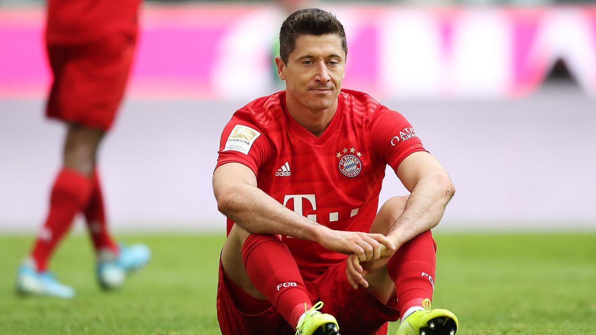 Lewandowski có danh hiệu an ủi năm 2021 dù trước đó phát ngôn gây sốc
