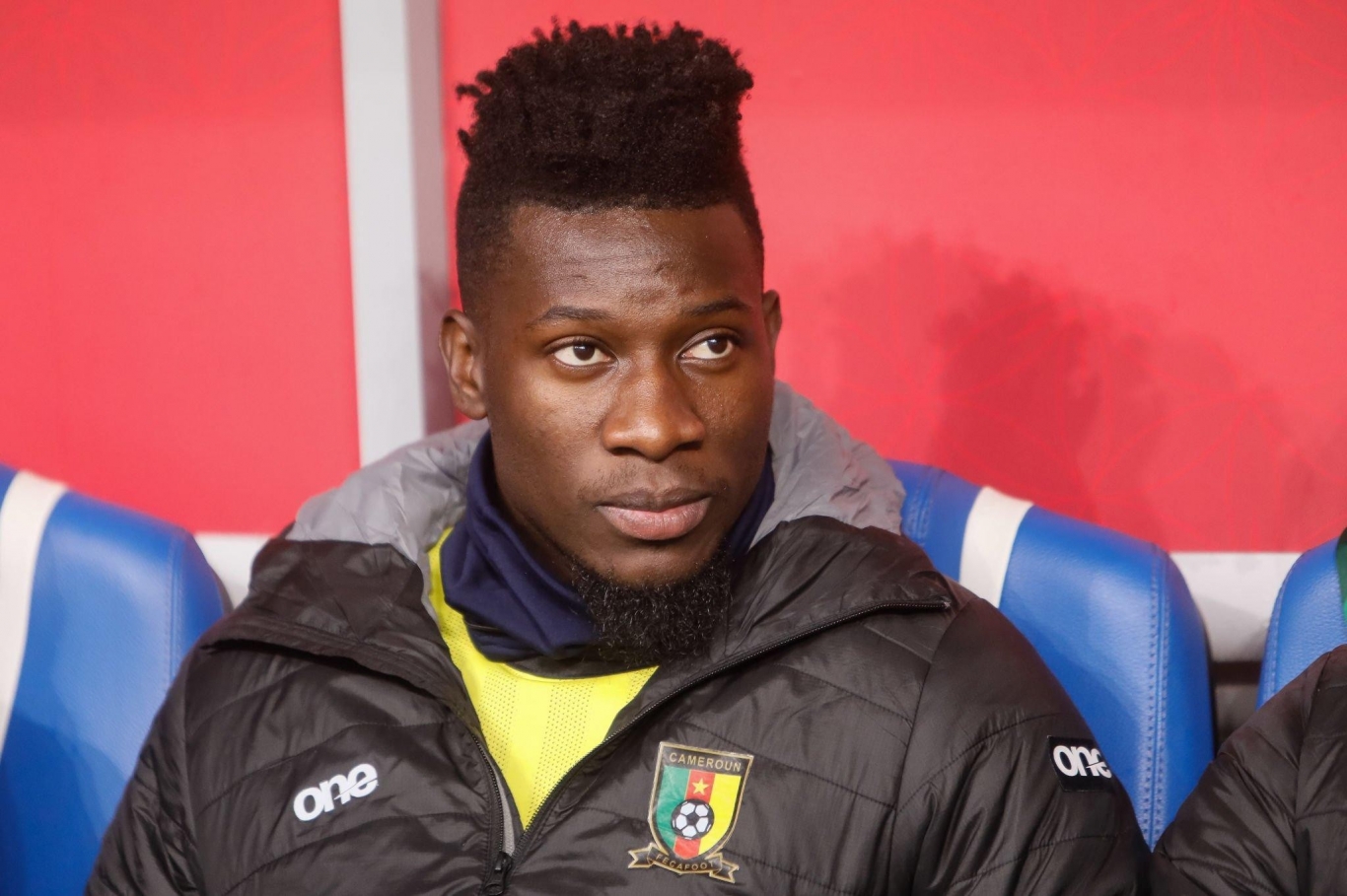 Onana đối mặt án cấm khoác áo MU, Ten Hag lần đầu lên tiếng