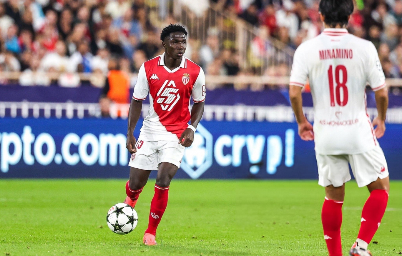 Real để mắt chiêu mộ Lamine, Xabi Alonso có động thái mới