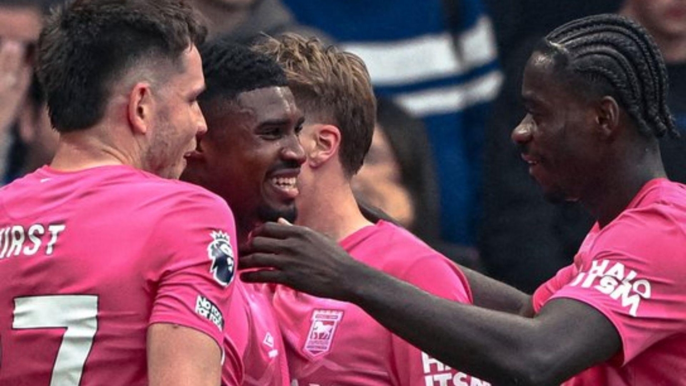 Kết quả - tỷ số Chelsea vs Ipwich: Hòa như thua!