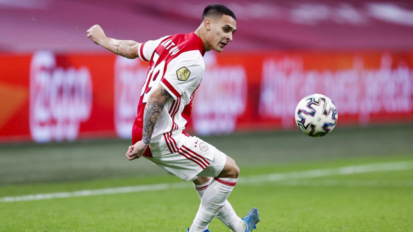 Chi tiết mức lương siêu khủng của Antony lại MU