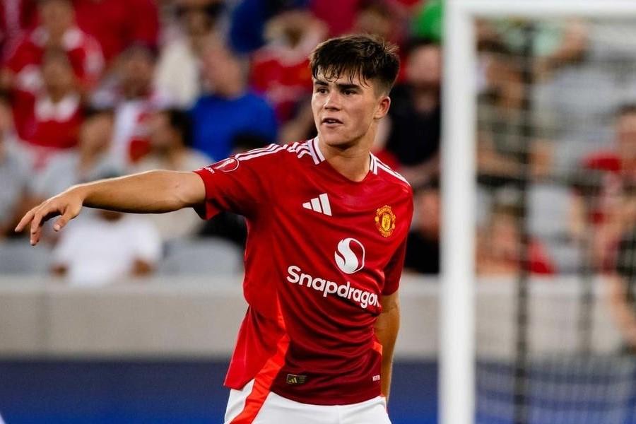 Vừa thua Arsenal, 1 cầu thủ MU muốn rời ngay đội bóng