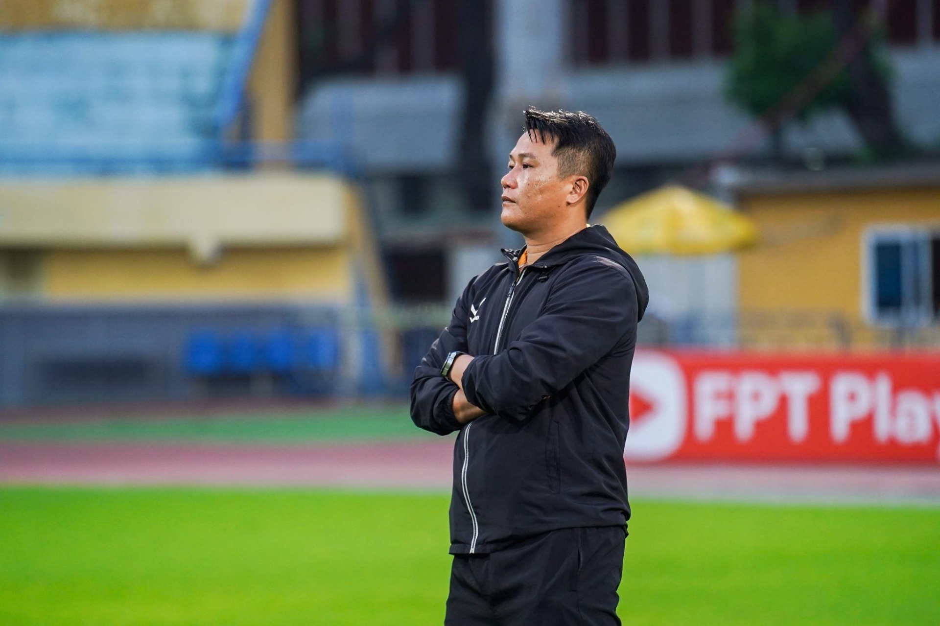 HLV Thanh Hóa bất mãn với trọng tài trong ngày CAHN lên ngôi vô địch