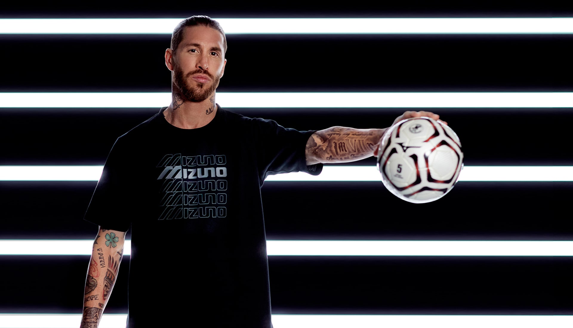 NÓNG: 'Tẩu thoát' khỏi PSG, Sergio Ramos chính thức ký hợp đồng với gã ...