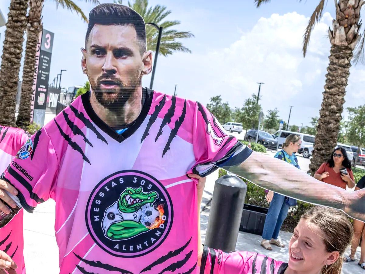 Rước bóng vàng thứ 8, Messi lập luôn kỷ lục có một không hai lịch sử ...