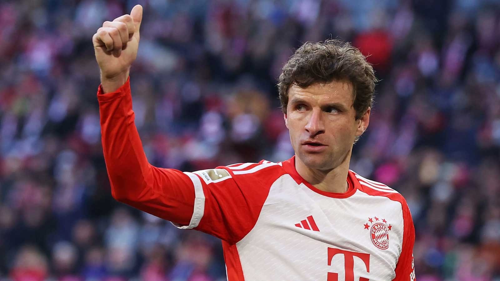 Tin chuyển nhượng 3/12: MU theo đuổi Muller, Arsenal liên tiếp nhận cú sốc