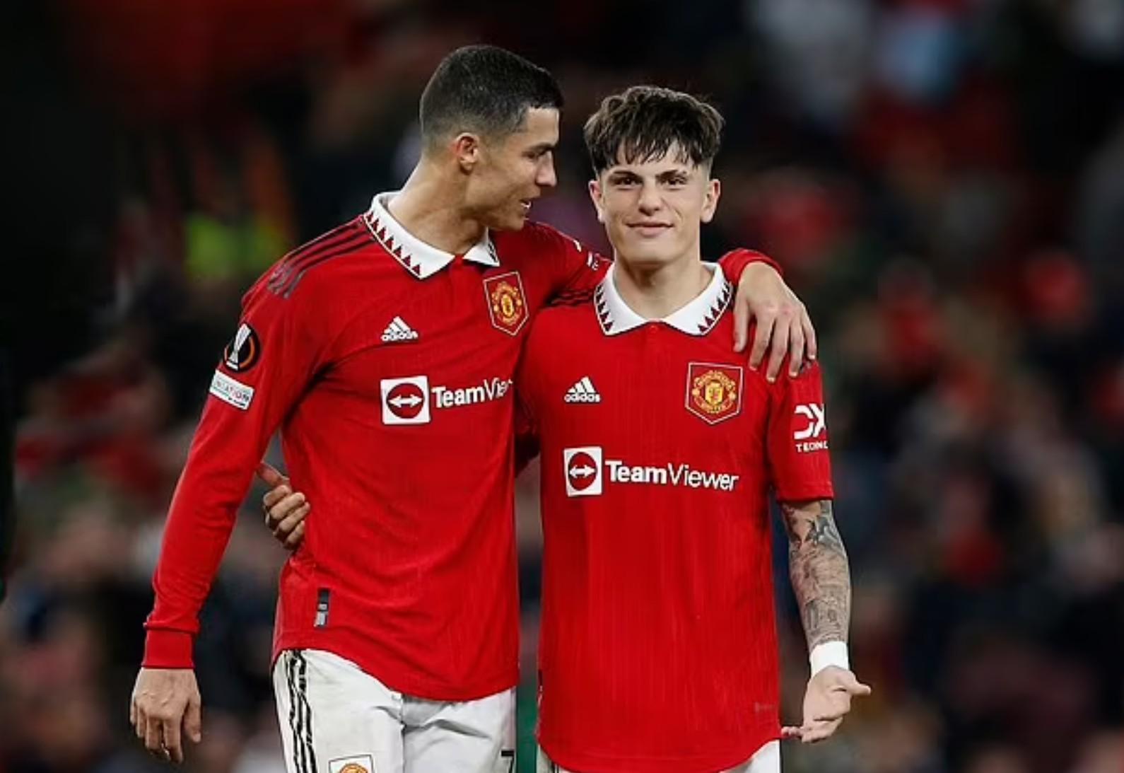 Hình Messi bất ngờ xuất hiện tại 'nơi đặc biệt' của Garnacho