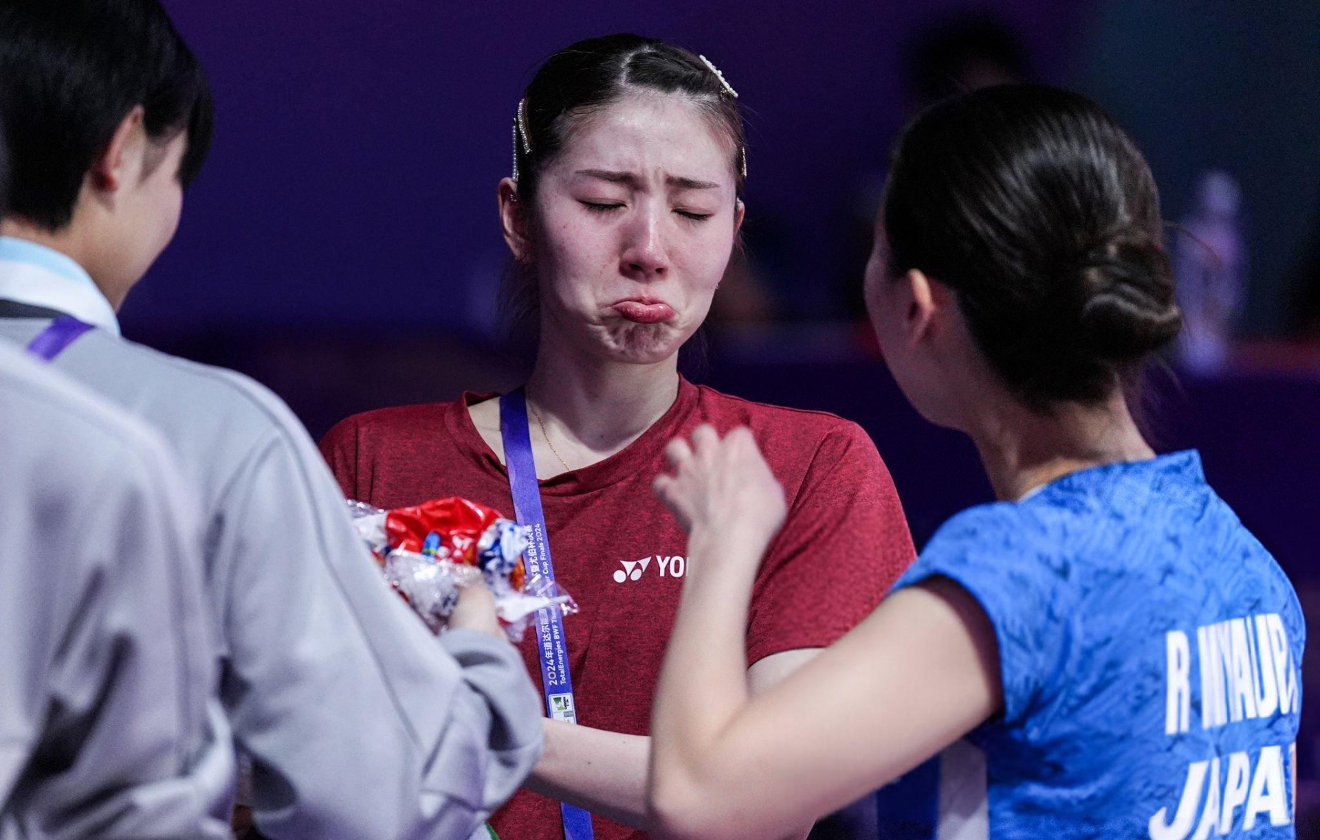 Nhận thẻ vàng 'khó đỡ' ở World Tour Finals, nữ thần cầu lông Chiharu ...