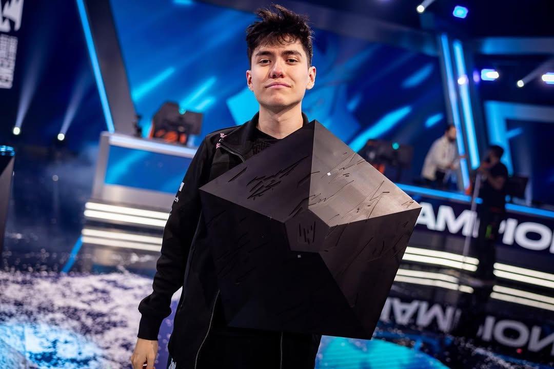 Yike là ai? Tiểu sử Yike - Jungler hàng đầu LMHT châu Âu