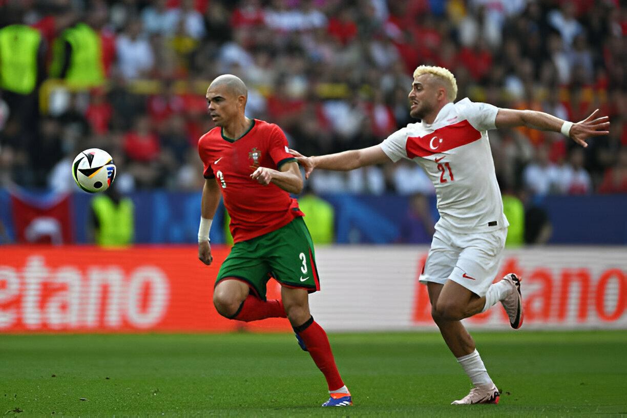 Pepe đã chứng minh 41 tuổi là 'đỉnh cao đời người'!