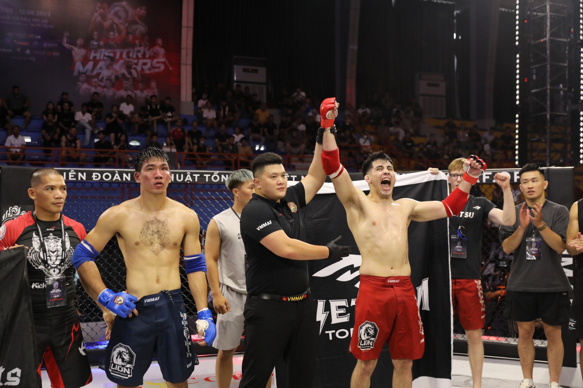 Jesse James Bernal, ‘chàng thủy quân lục chiến Mỹ’ thi đấu tại LION ...